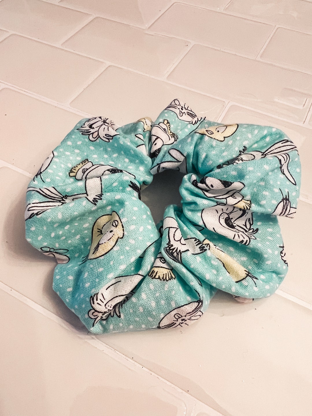 Looney Tunes Scrunchie Character Scrunchie Bus Bunny Daffy Duck Cartoon ...