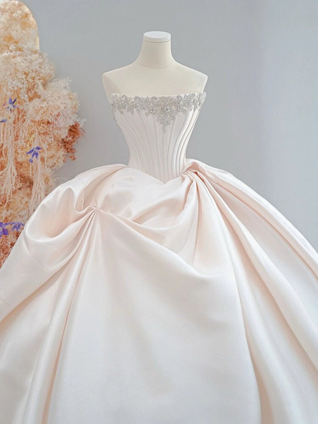 Personalization High Level Wedding Dresses, Luxury Satin Trailing Tail ...