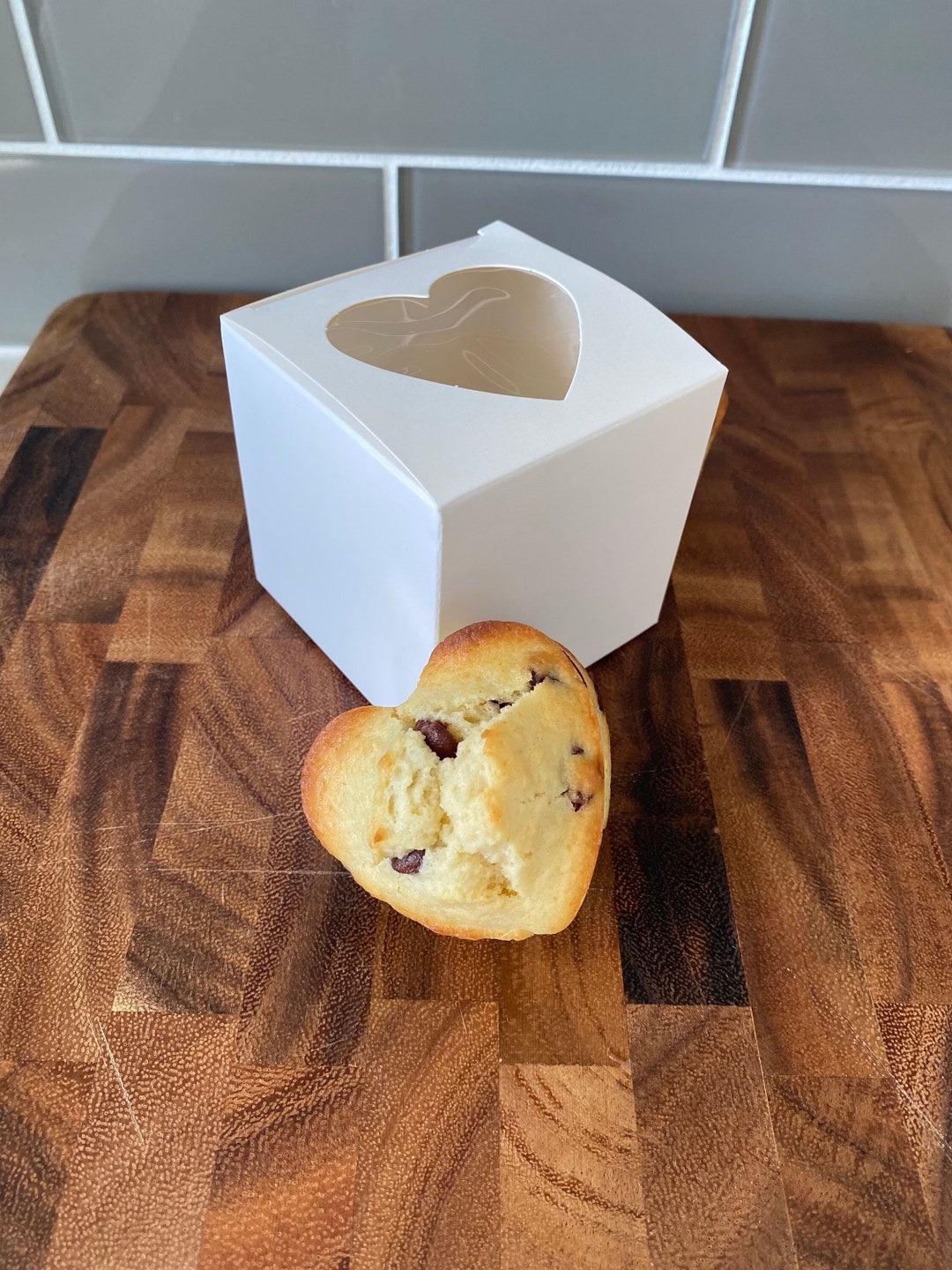 Heart Shaped Muffins in Box, Wedding Welcome Gift, Thank You Gift - Etsy