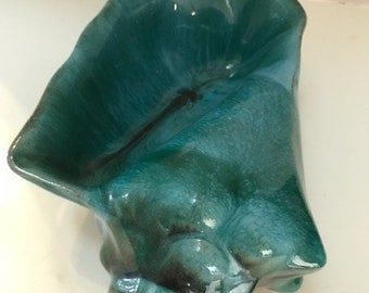 Pottery Shell Bowl | Etsy