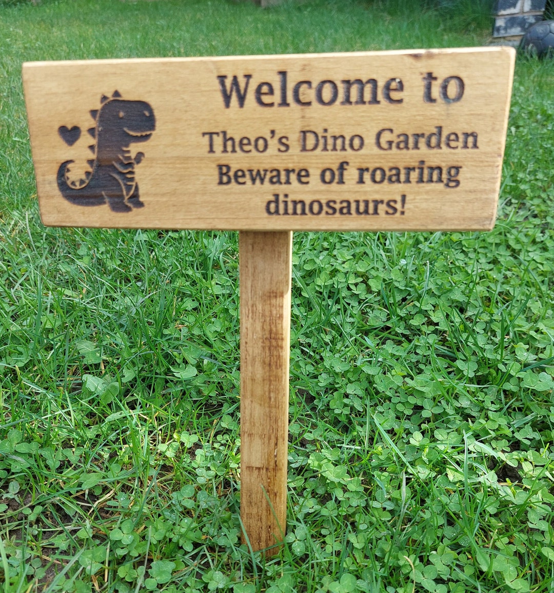 3 Sizes Personalised Wooden Garden Signs Plaque With a 25cm Ground ...