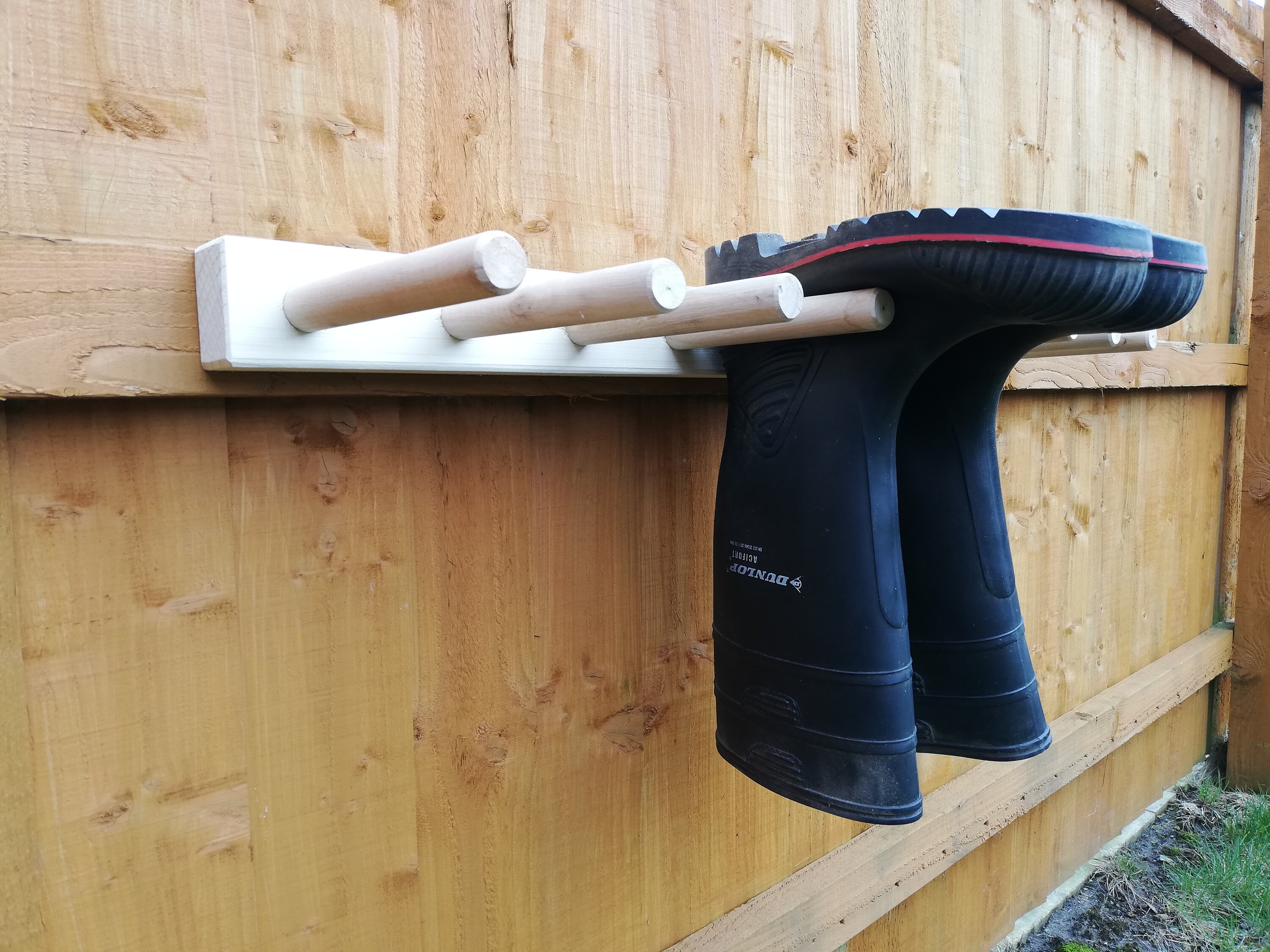 Welly Wellingtons Wellies Rack/ Boot Holder Wall Mounted Sizes ...