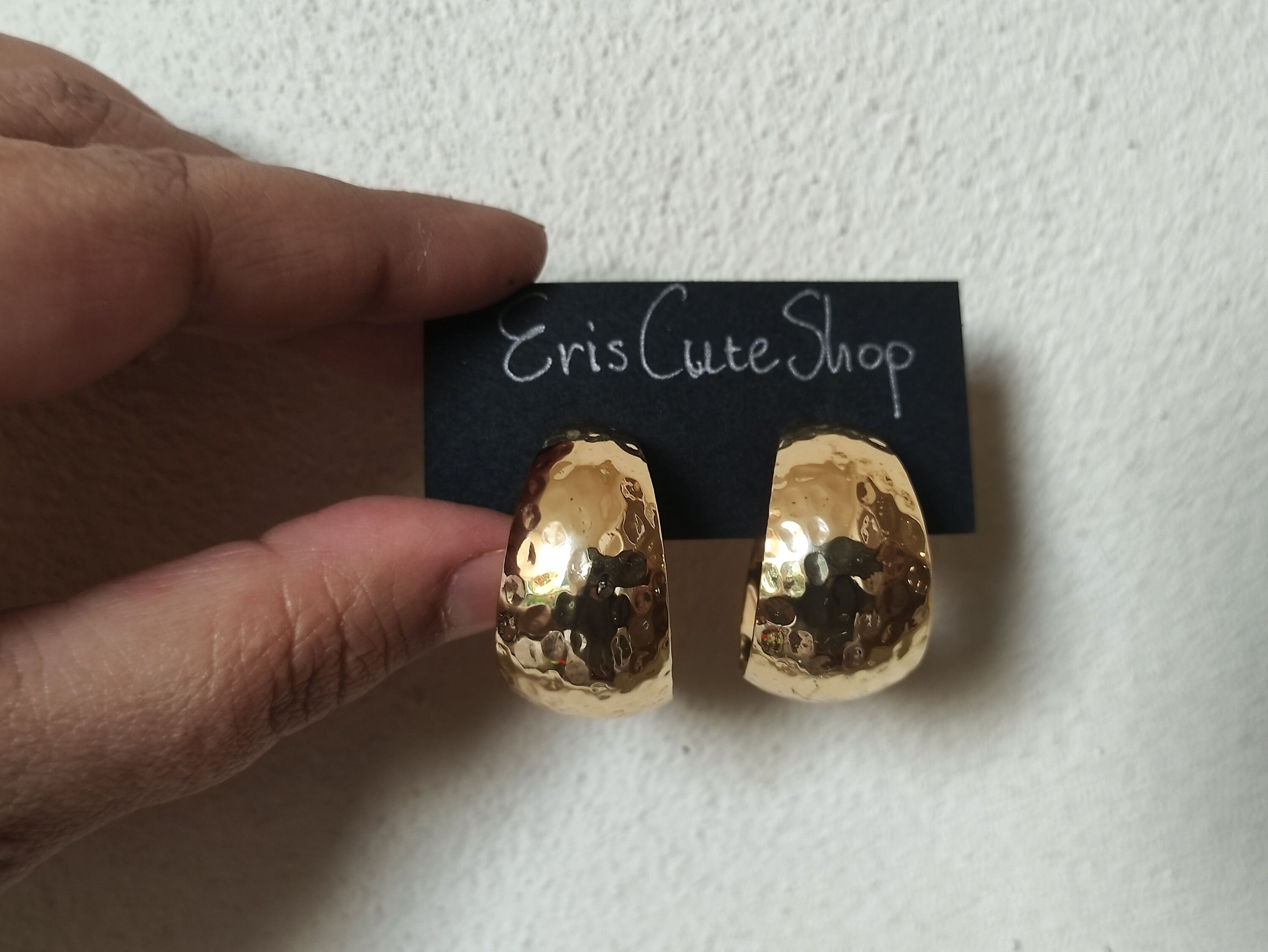 Handmade Wide Hammered Gold Hoops Minimalist Gold Hoop Earrings Chic ...