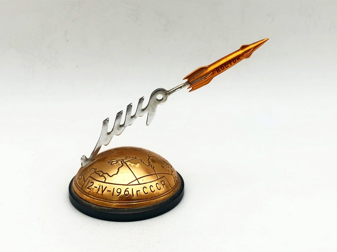 Souvenir Desk Figurine Sputnik Satellite MIR Space Table Decor Rocket ...