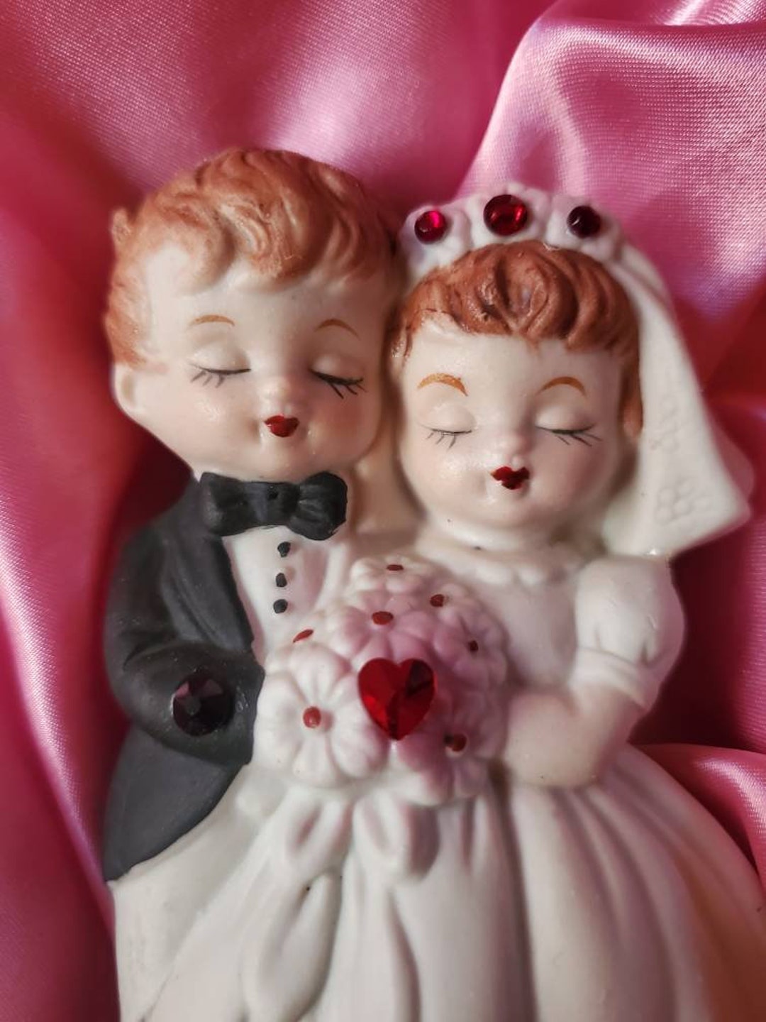 Vintage Wedding Cake Topper, 1960s Wedding Decoration, Bride and Groom ...
