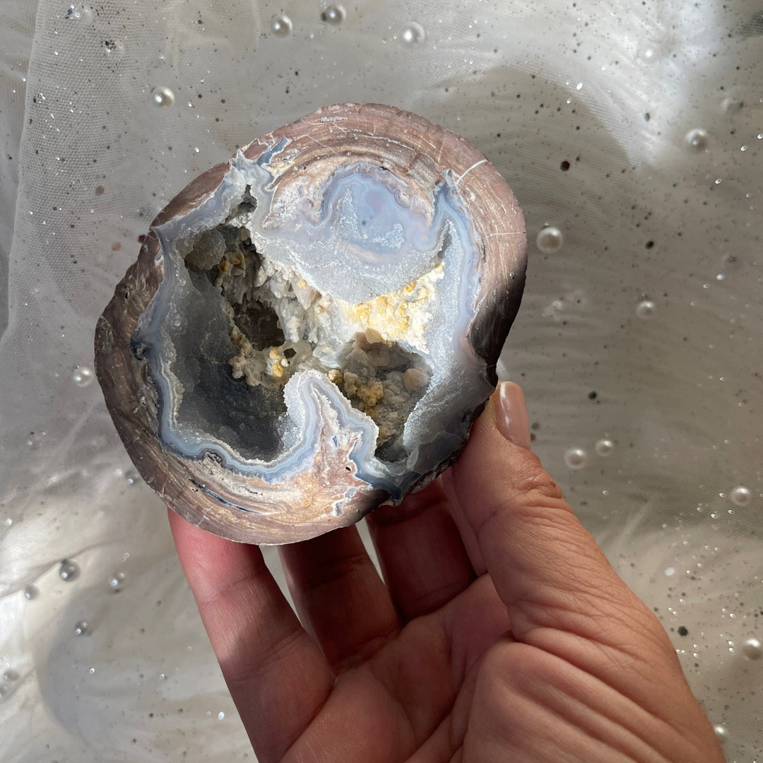 3.9" DUGWAY GEODE Rhyolite, Agate, Quartz Crystal Thunderegg From Juab ...