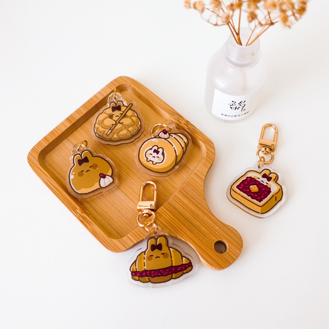 Matcha and Red Bean Bread Keychain ⋮ Bunny Bakery - Etsy