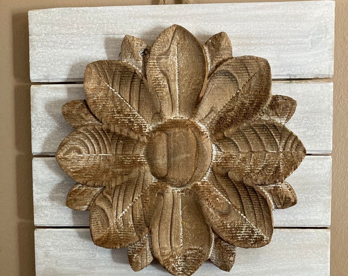 Rustic Wood Flower Wall Art: Farmhouse Pallet Decor - Etsy