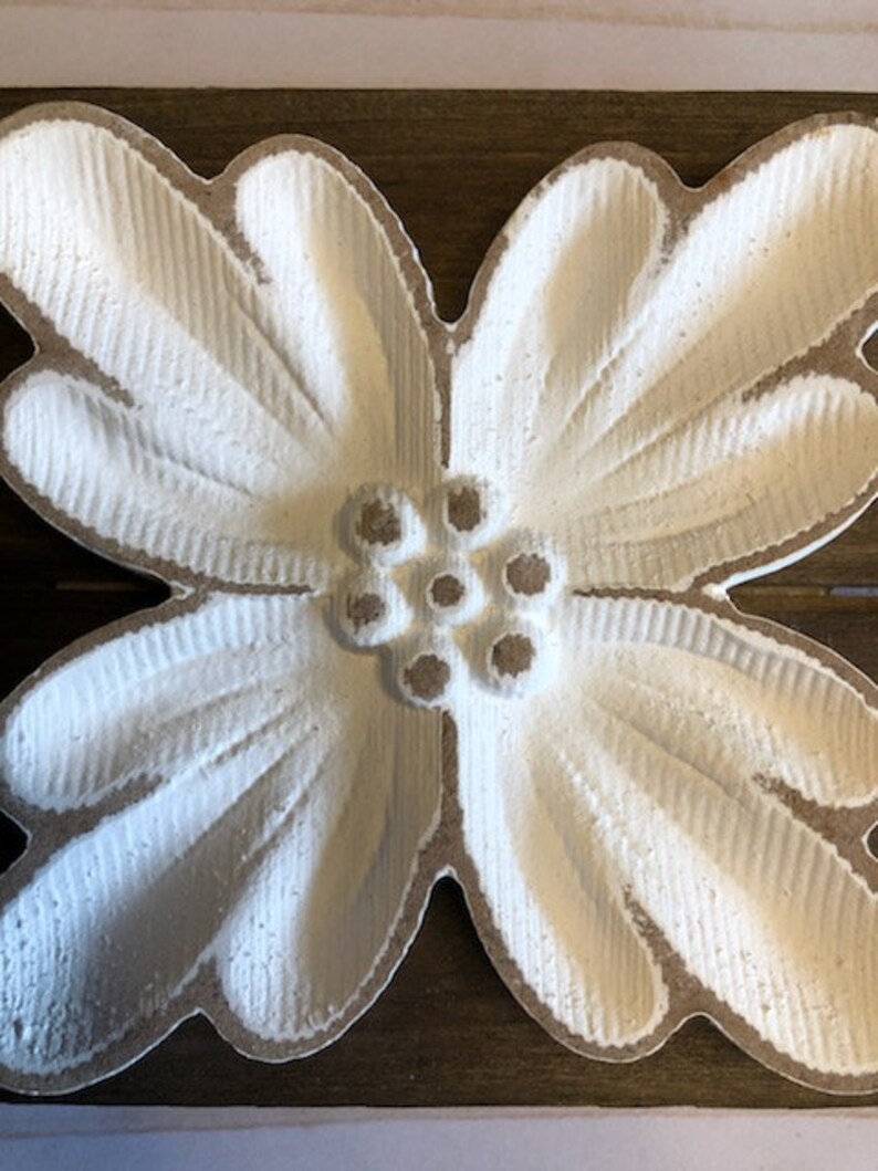Set of 2 Rustic Whitewash Wood Flower on Dark Stained Pallet - Etsy
