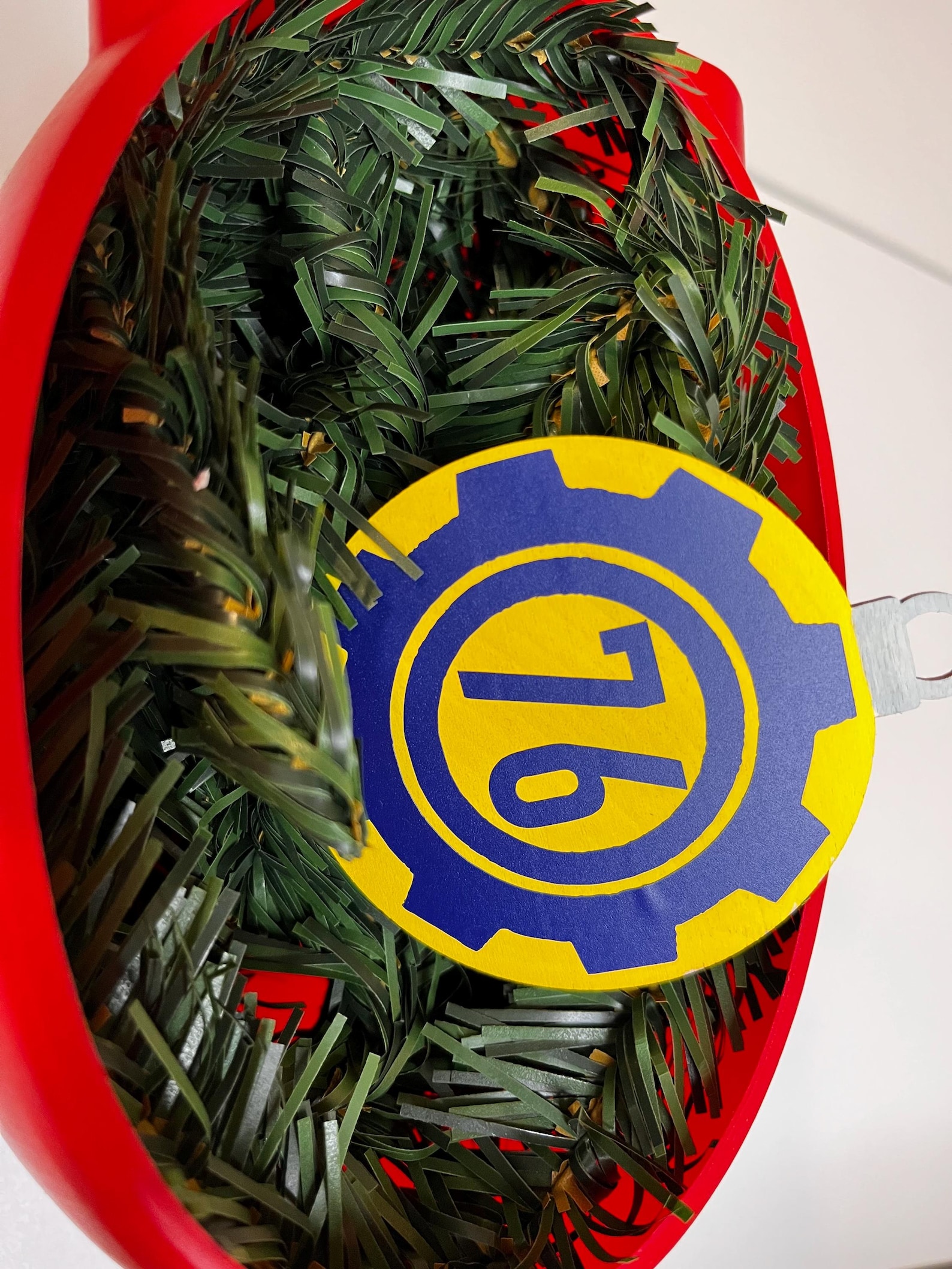 Vault-tech Fallout Inspired Round Wooden Christmas Ornaments. Fallout ...