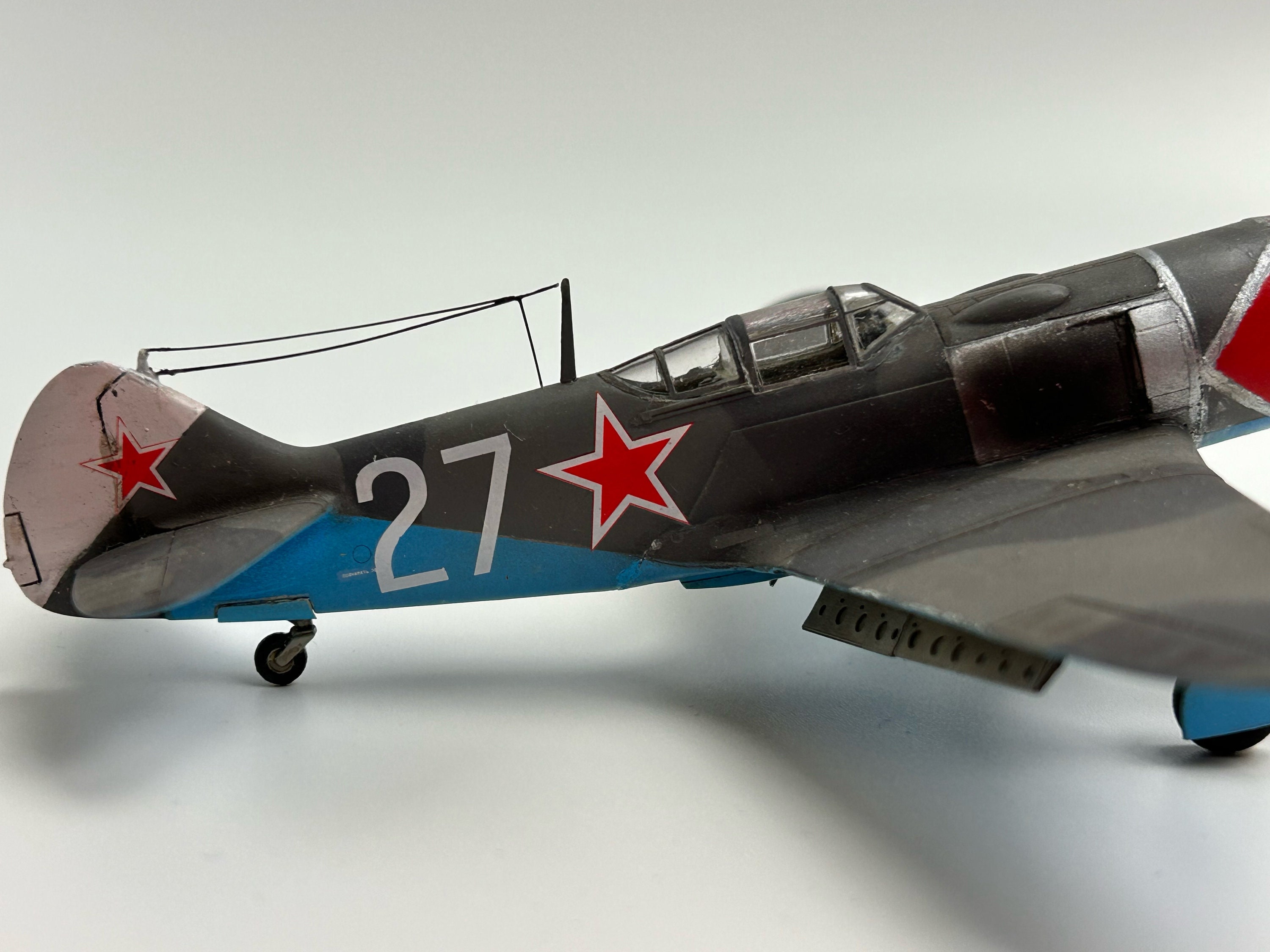 La-7 Lavochkin Fighter 1/72 Built Scale Plastic Eduard Model Plane Same ...