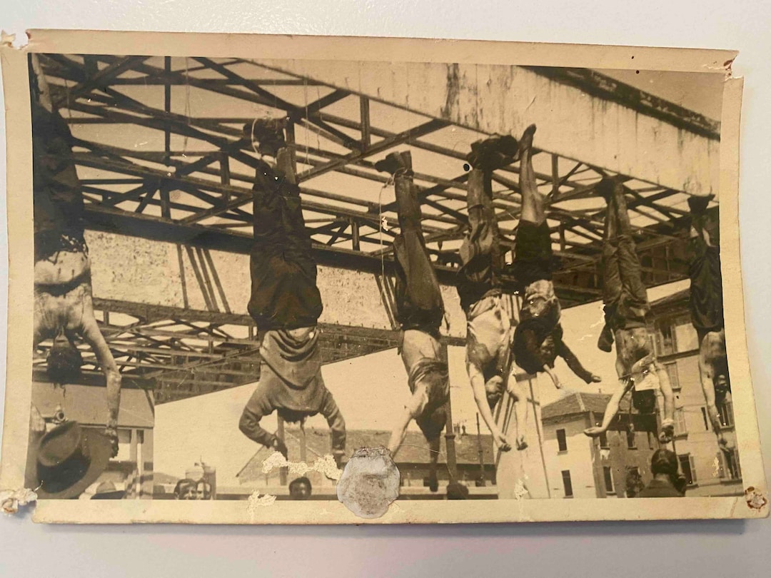 WW2 Italian Communists Execution Hanging Corpses of Mussolini Postcard ...