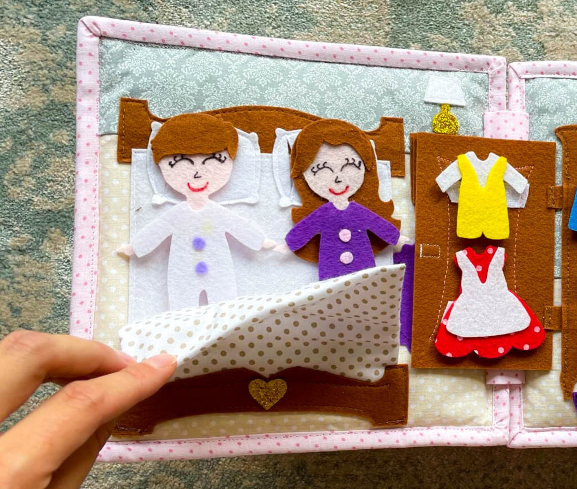 Quiet Book Felt Doll Pattern Wardrobe With Clothes & Bedroom, PDF Felt ...