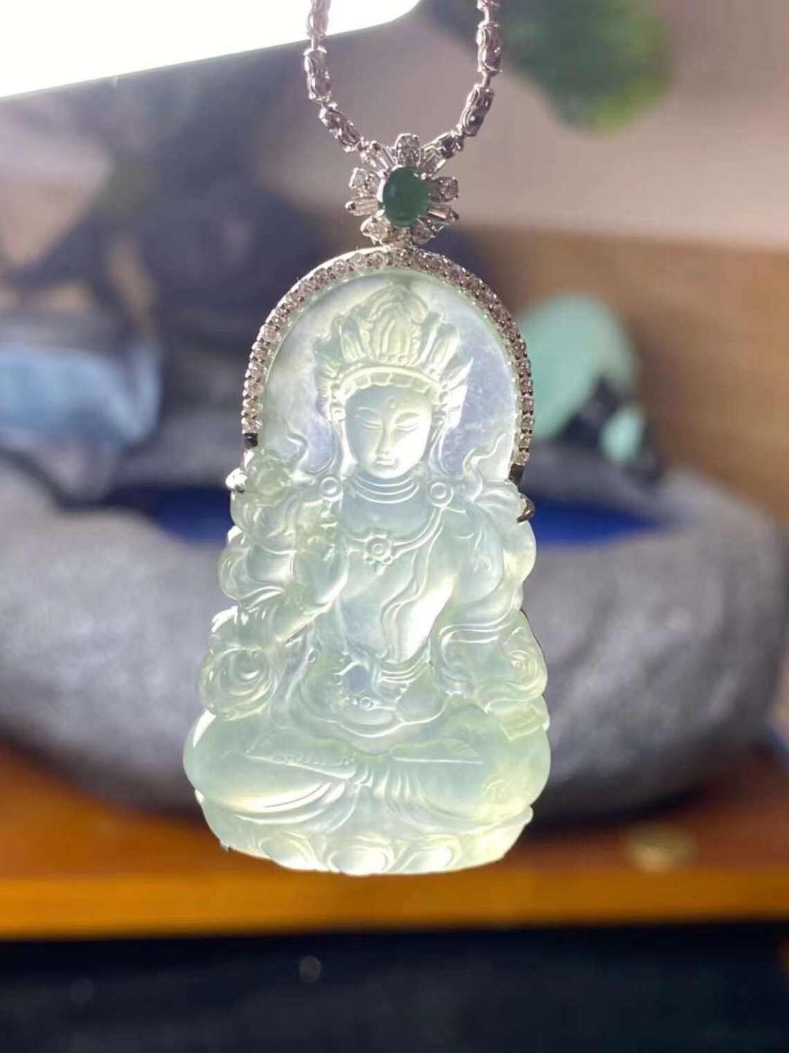 Jade Pendant 18K Solid Gold Beautiful Jade Pendant Icy Jade Set in 18K ...