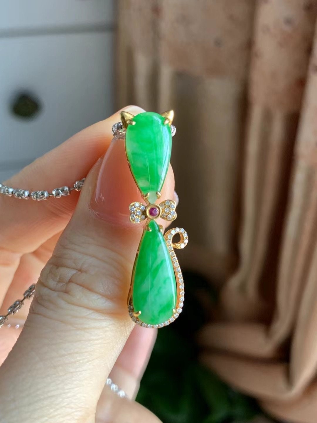 Apple Green Jade Pendant | Green Jade Teardrop Pendant | Natural Jade ...