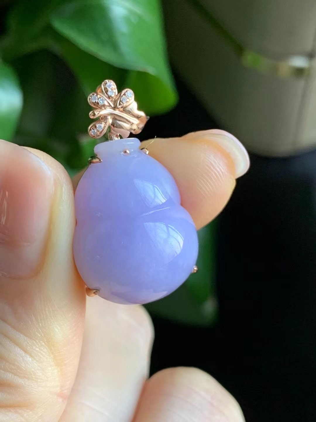 Lavender Jade Pendant | Purple Jadeite Pendant | 18K Gold Pendant ...