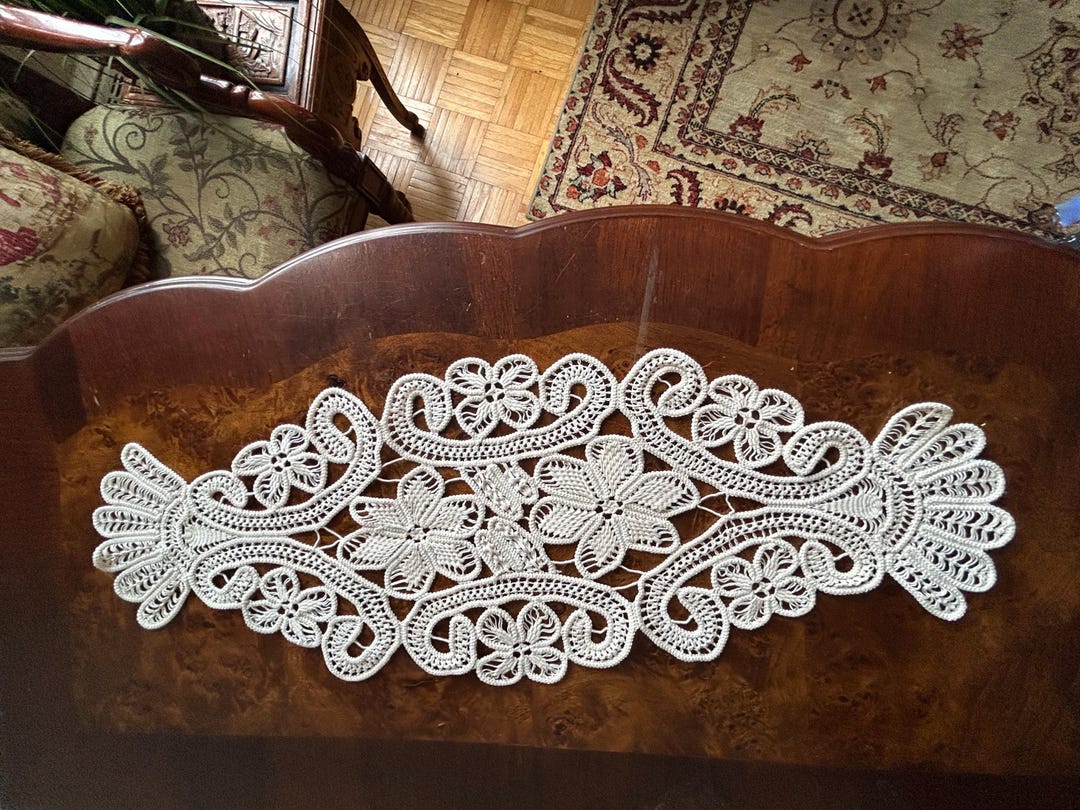 Romanian Point Lace Macramé Beige Table Runner. Made in Romania C1970 ...
