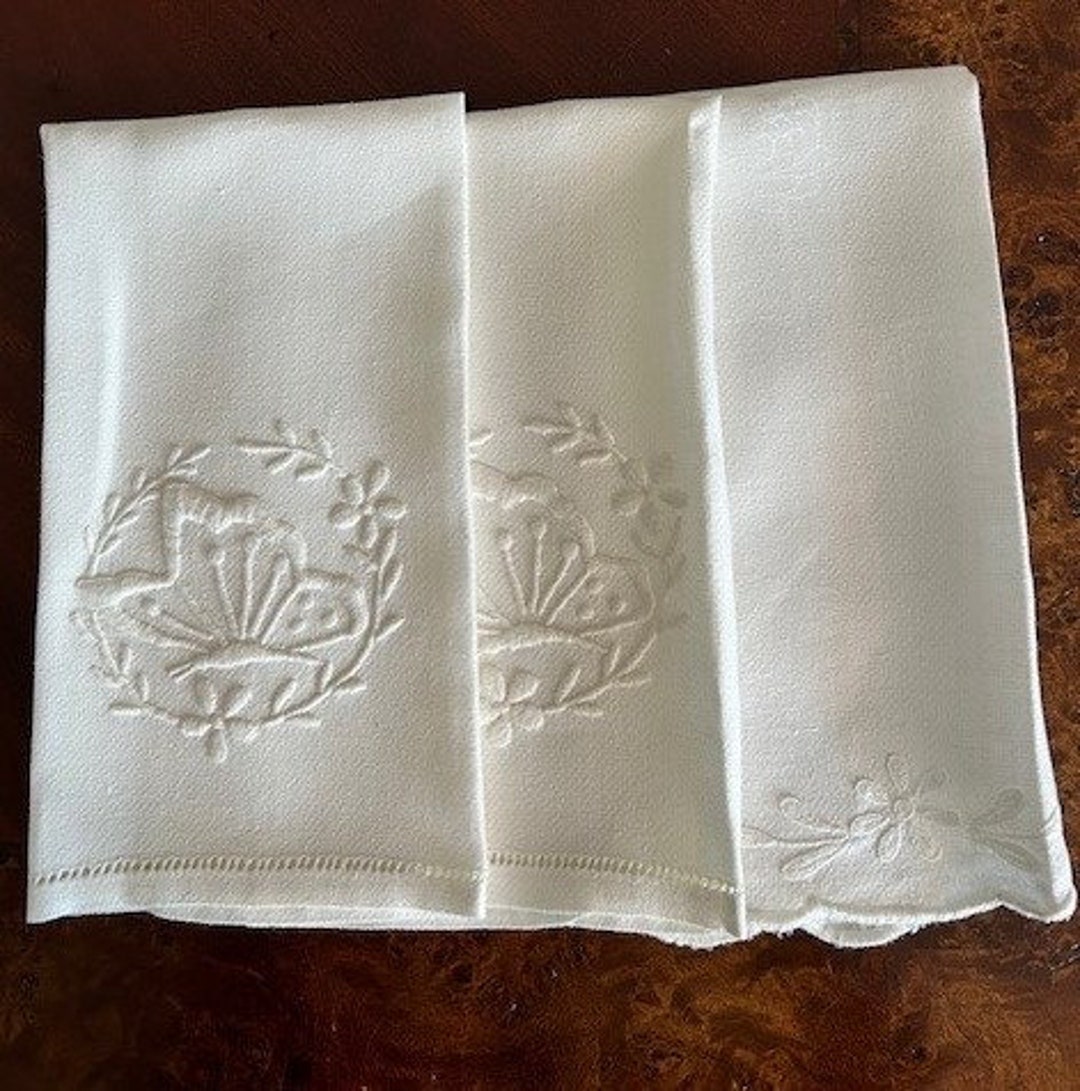 Vintage Irish Linen Huck Towel Set – Hand Embroidered Butterflies ...