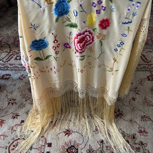 Spanish Shawl - Etsy