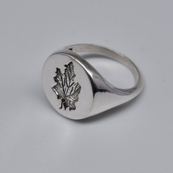Tree Signet Ring - Etsy