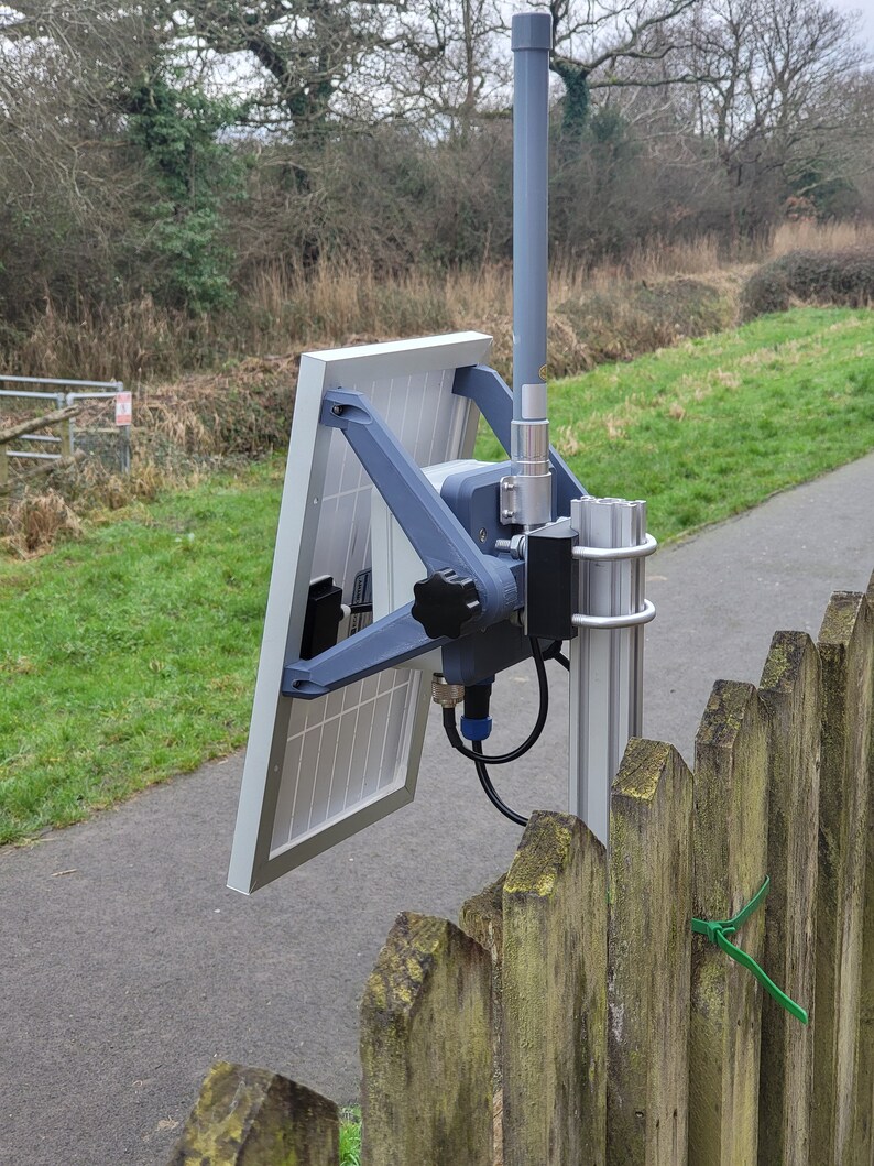 Solarmesh Pro: Weatherproof, Solar-powered Meshtastic Mesh Node for ...