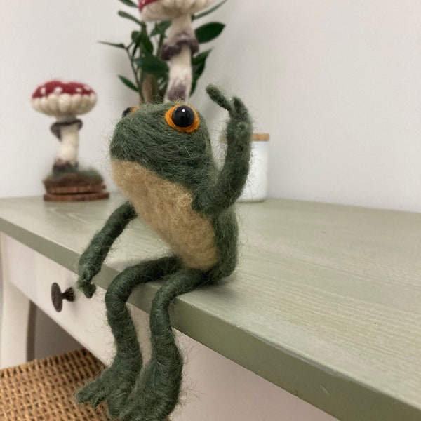 Felt Frog - Etsy