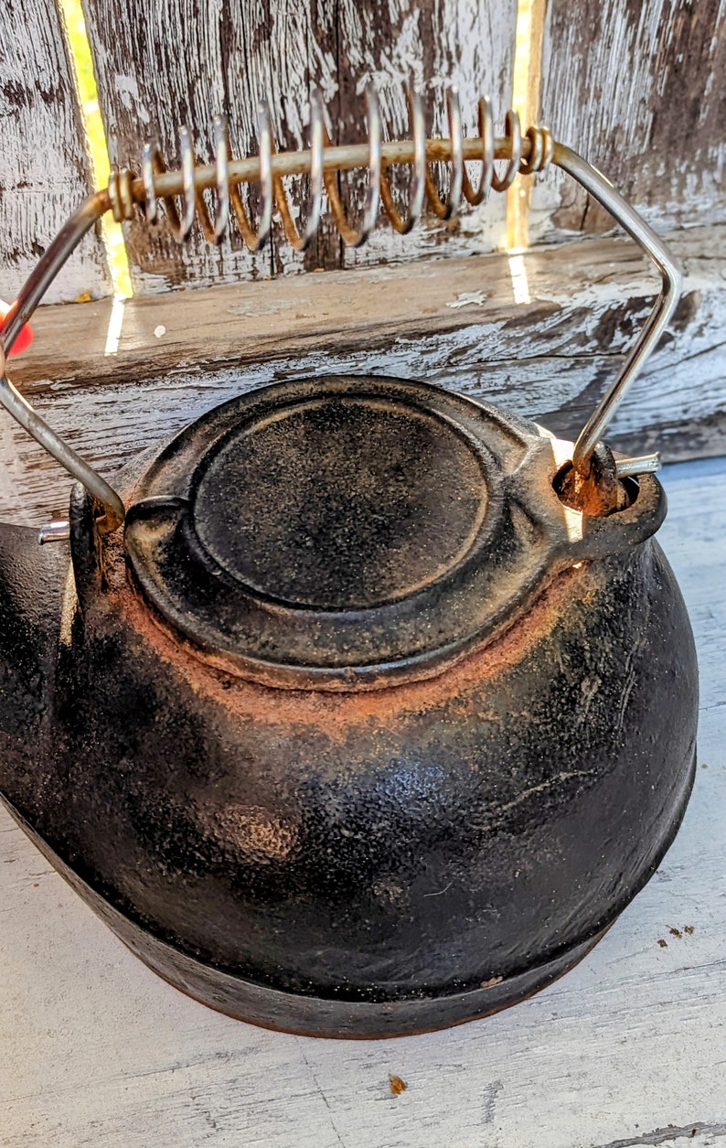 Vintage Cast Iron Tea Kettle Wire Handle Swivel Lid| Camp Heavy Coffee Kettle Decor - Etsy