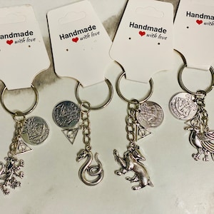 HP Inspired Keychains - Hogwarts House Crest Charms - Gift for Friends ...