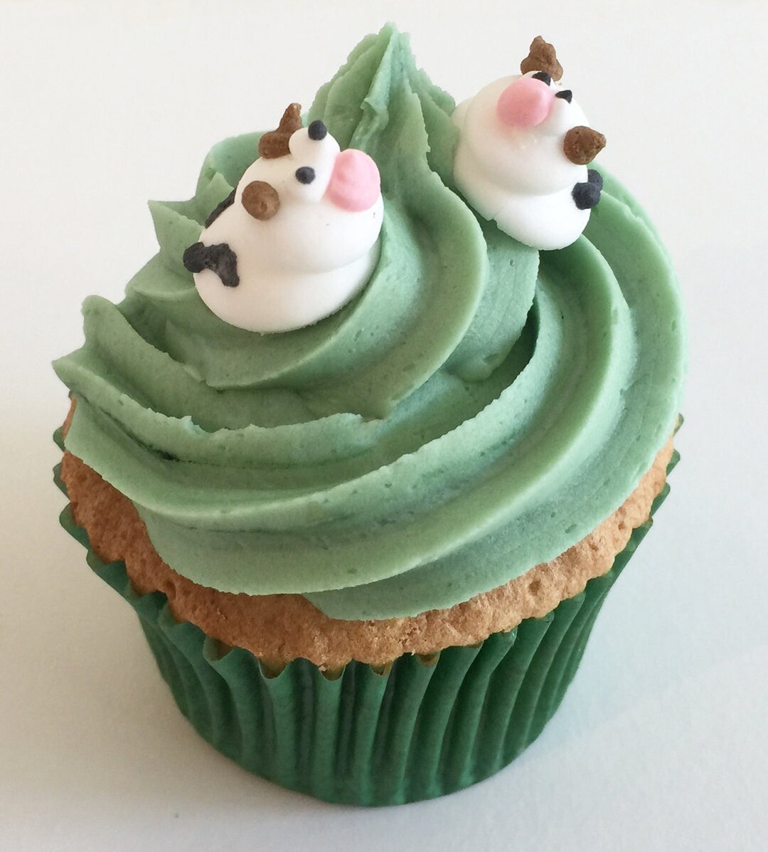 Edible Sugar Cows- Fabulous & Handmade in the UK! - Etsy