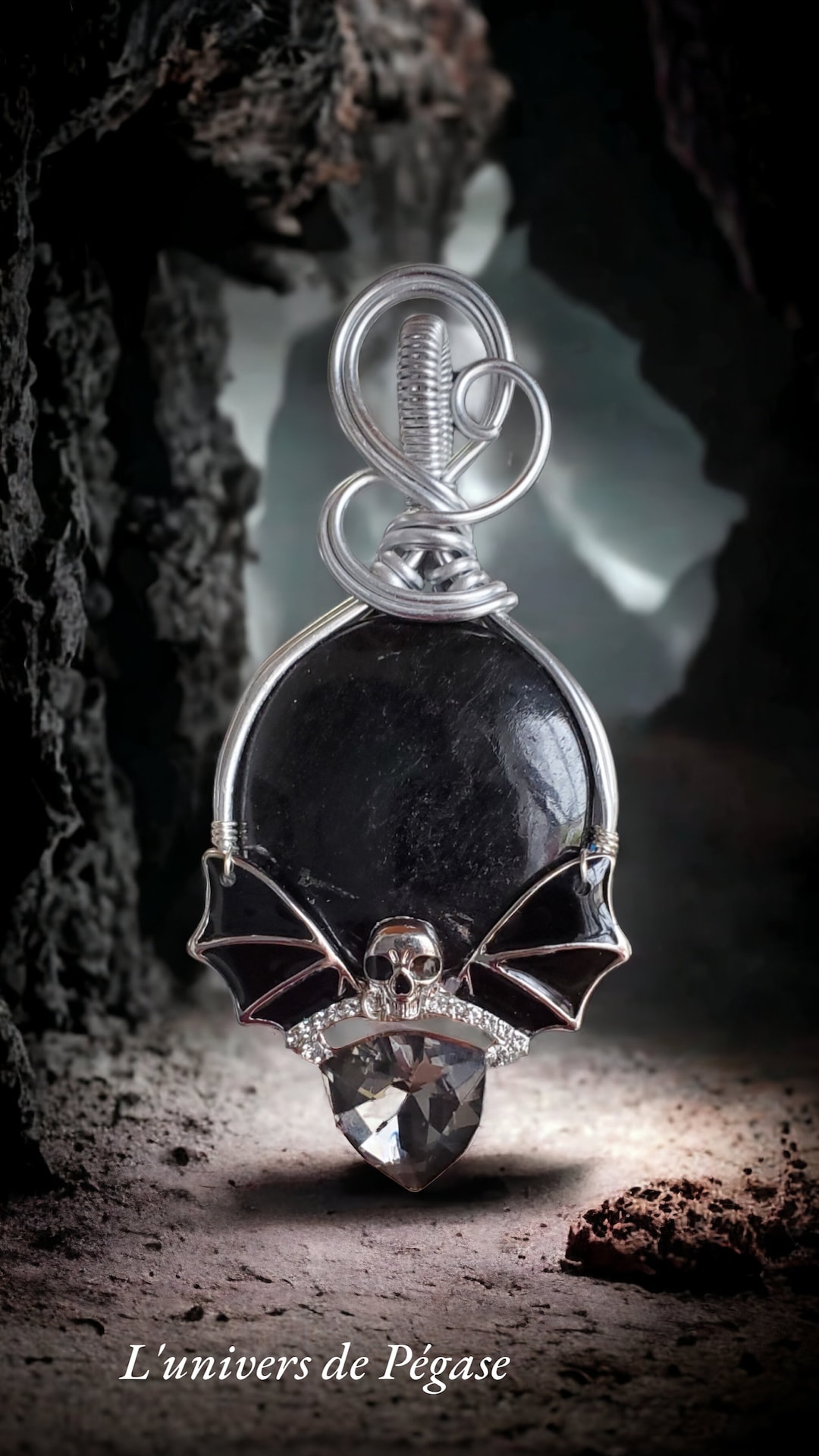 The Magnus Pendant Necklace Made With Black Tourmaline - Etsy