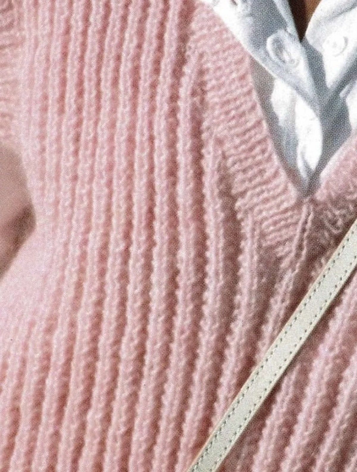 Knitting Pattern Easy Knit Ladies Ribbed Slipover Vest in 4 Ply Yarn ...