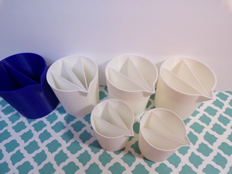 2 Compartment Divided Split Cup for Paint Pouring 4 Ounce Two ...