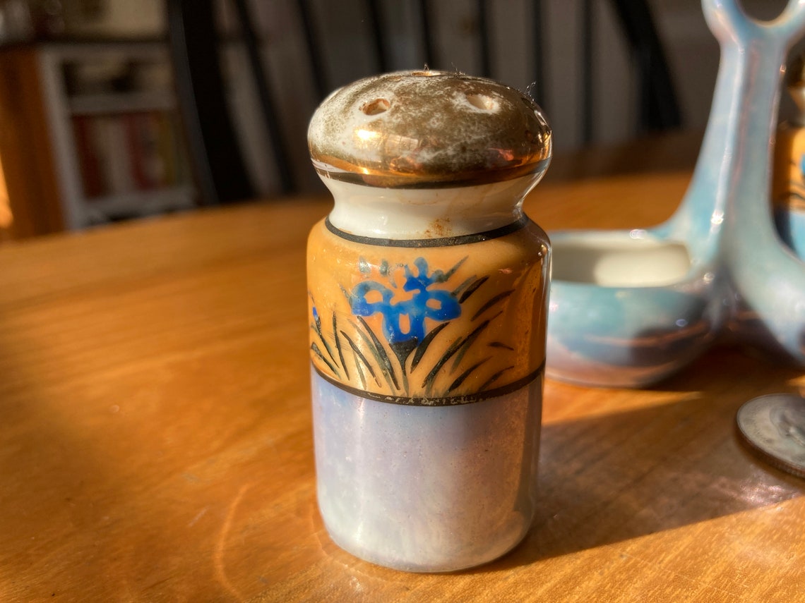 VINTAGE _ Japanese Minature Ceramic Salt & Peper Shakers With Cute ...