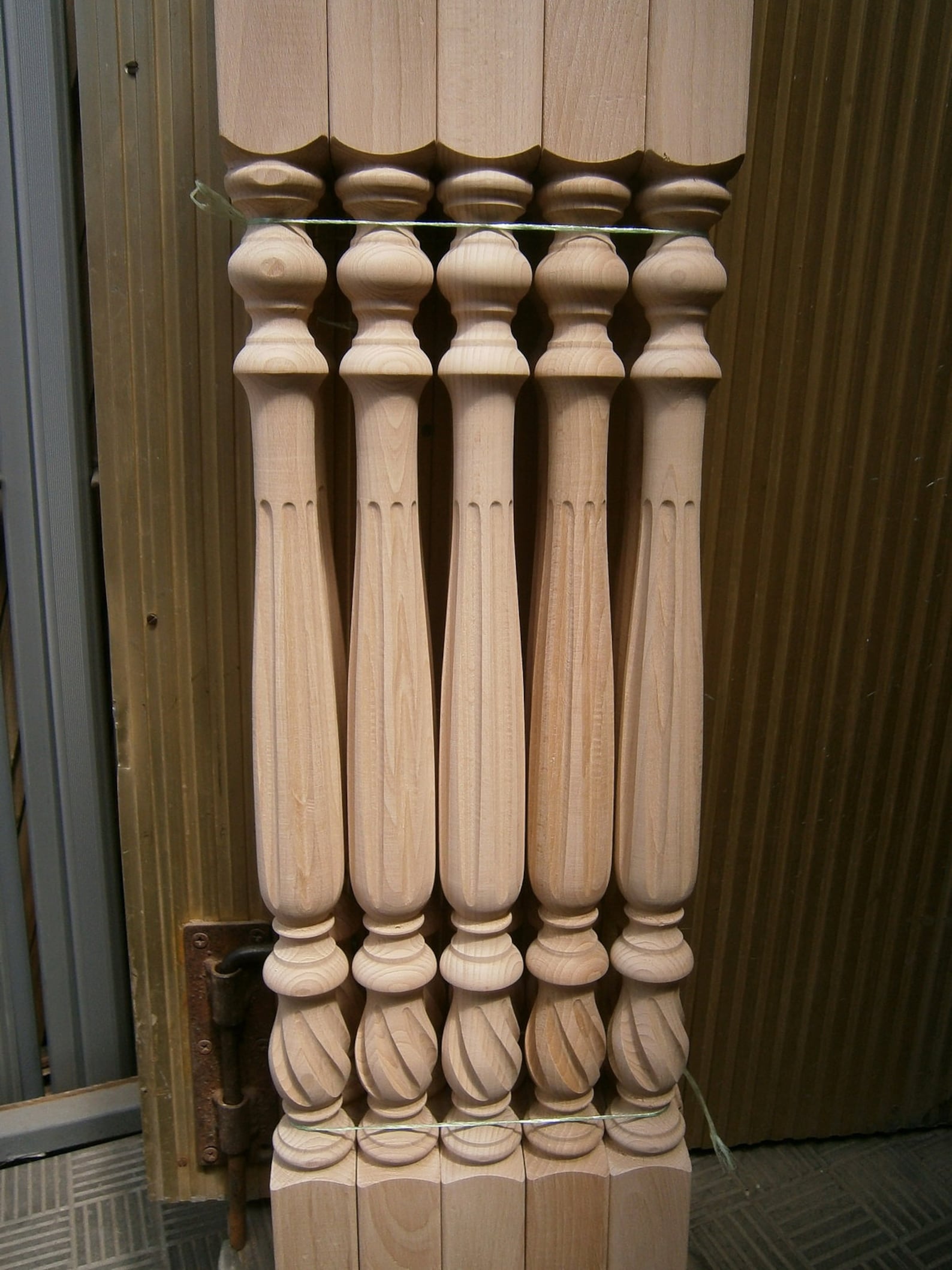 Stair Balusters & Newel Posts Graceful Spiral Twist Design Carved ...