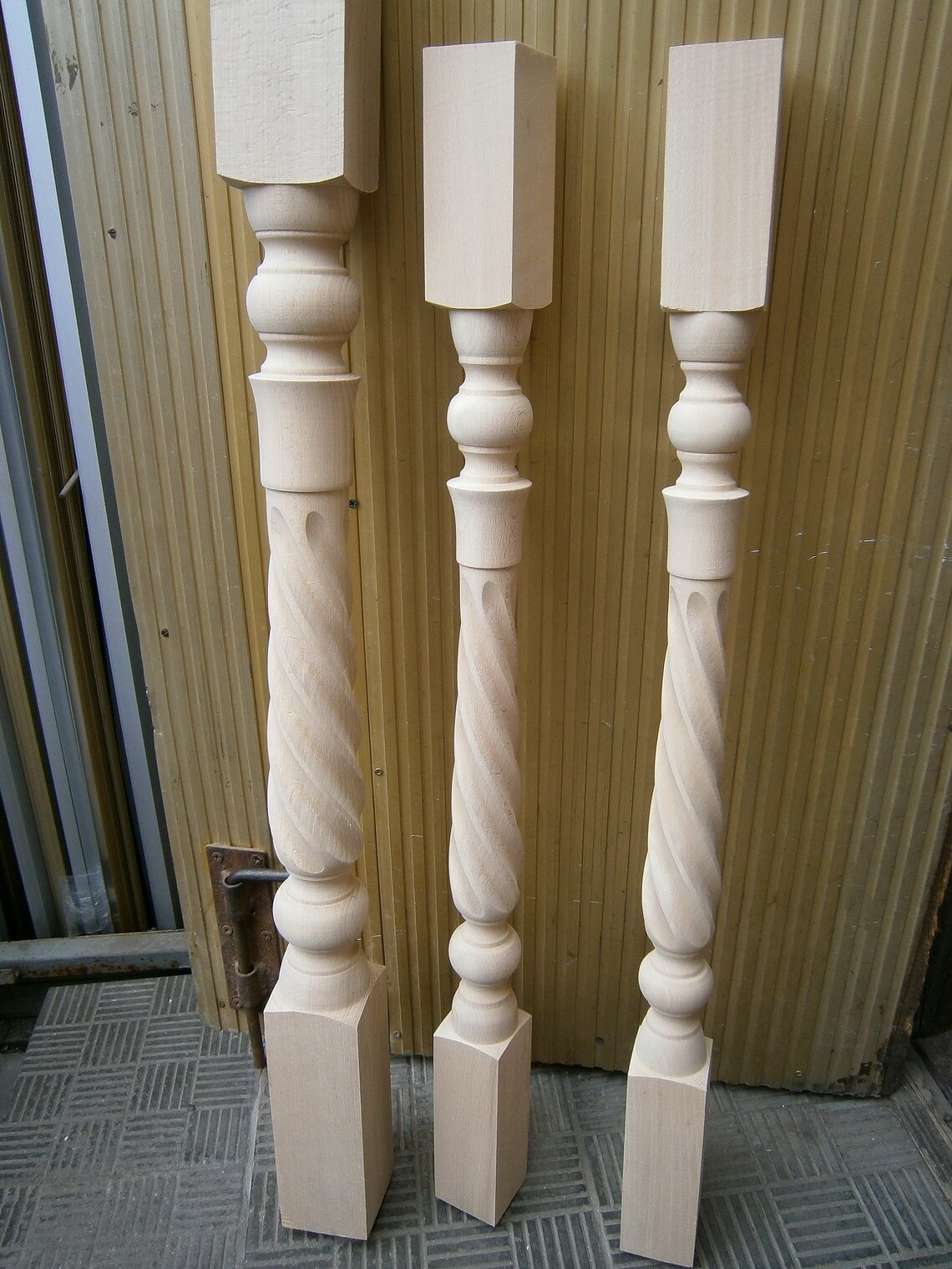 Stair Balusters & Newel Posts Spiral Twist Design Ball Top Cap - Etsy