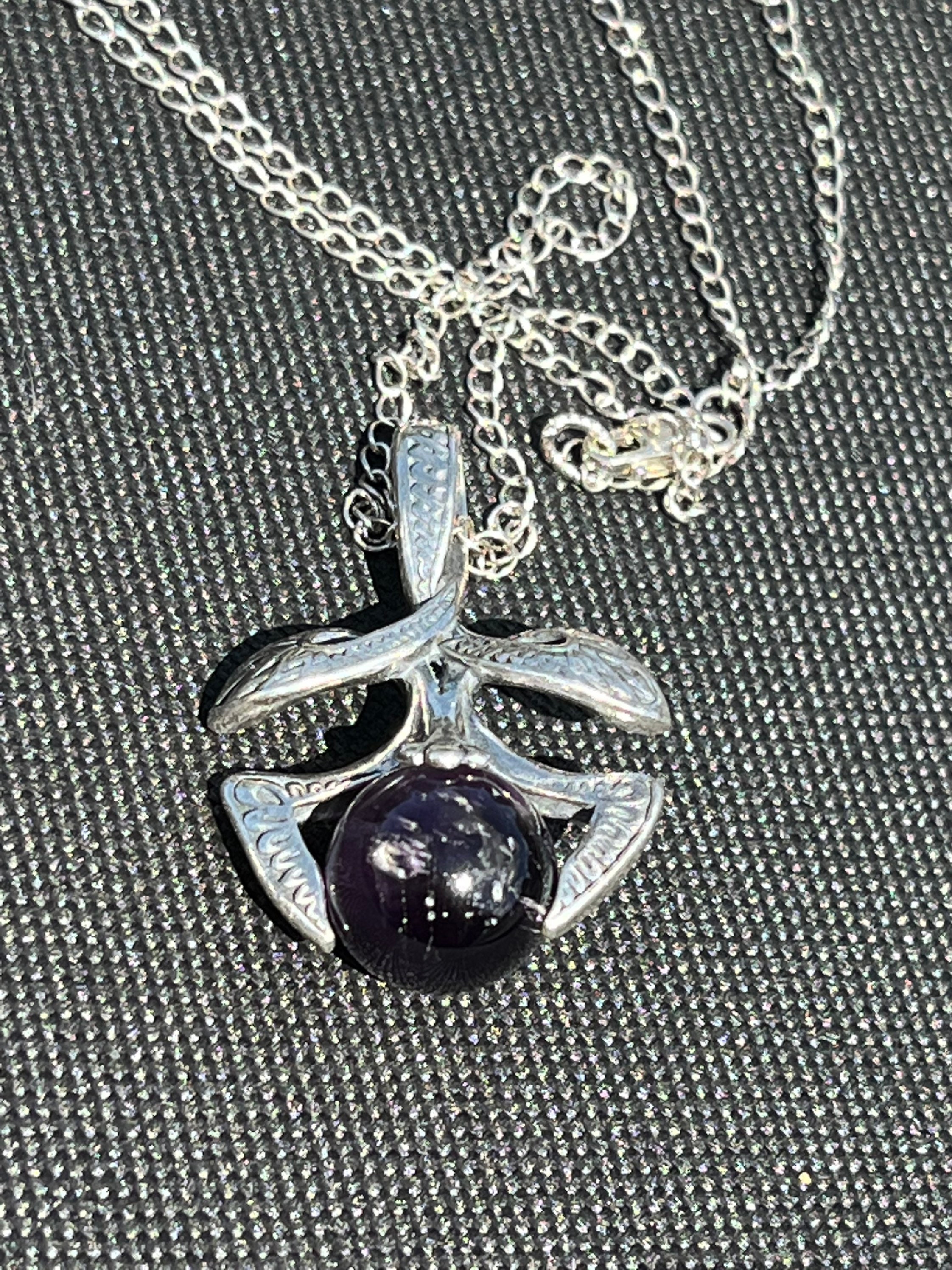 Vintage Round Amethyst in Detailed Gothic Design in Sterling Silver 925 ...