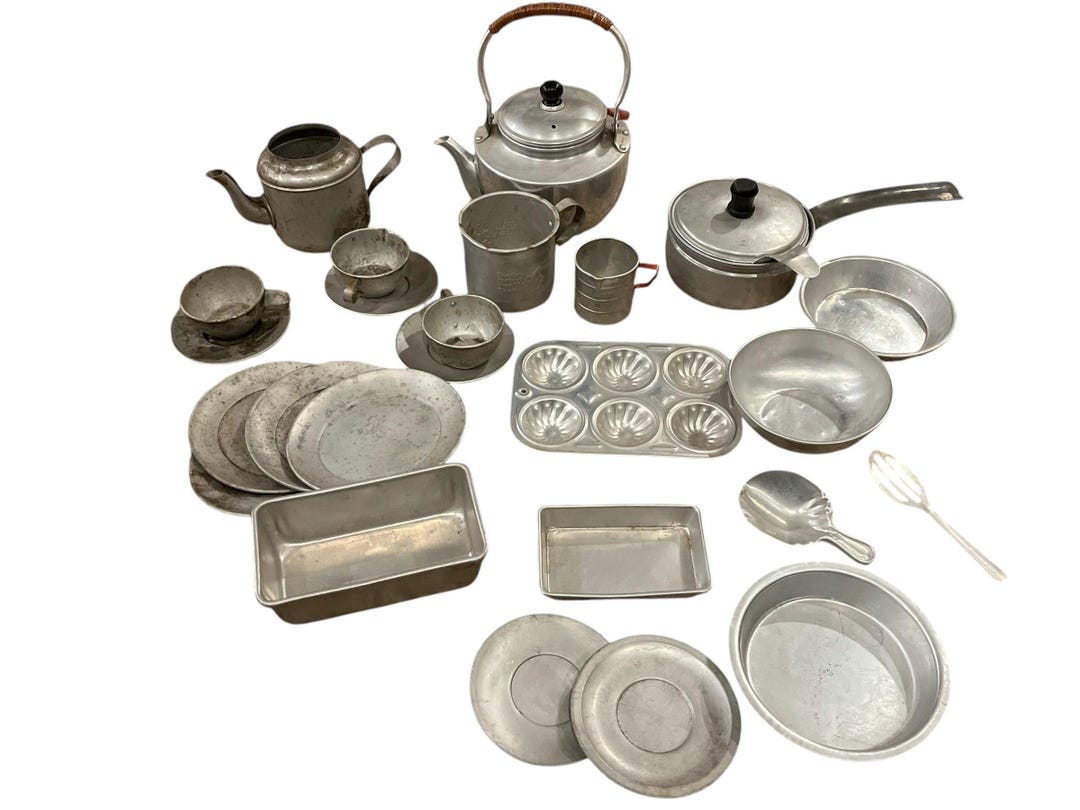 Vintage 27 Piece Aluminum Pretend Play Kitchenware; Child’s Aluminum ...