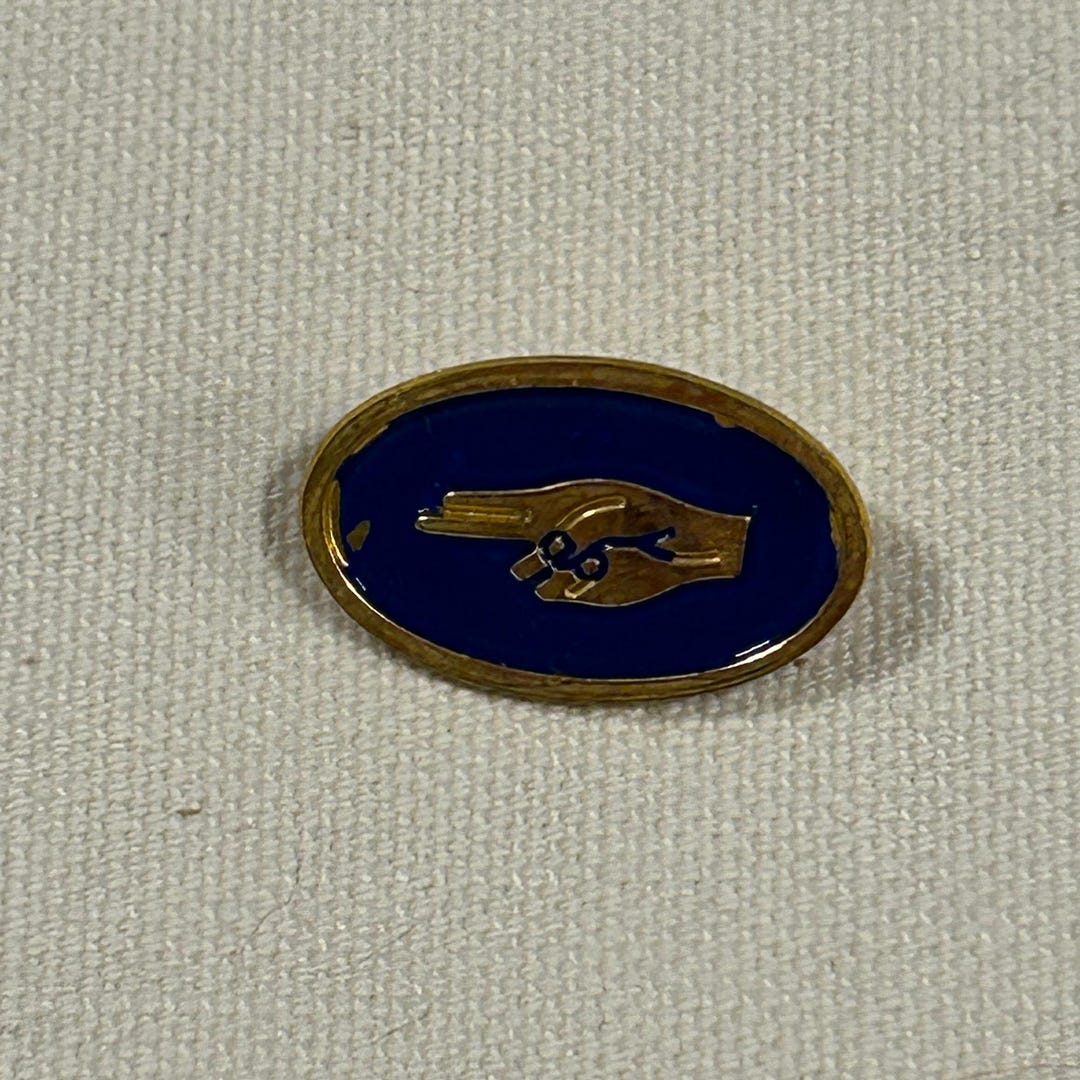 Brownie Scout Pin, "hand Honor Salute" - Etsy