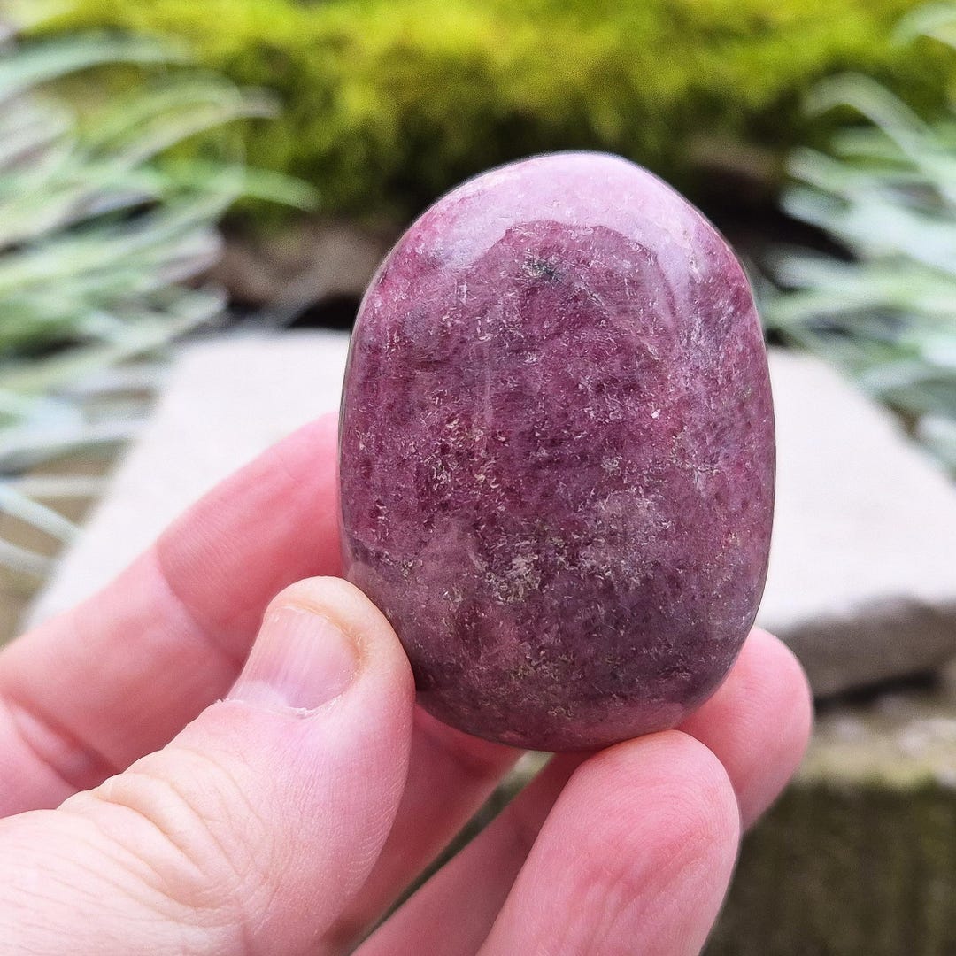 Rhodonite Crystal Pebble, A Beautiful Stone That Inspires Love ...