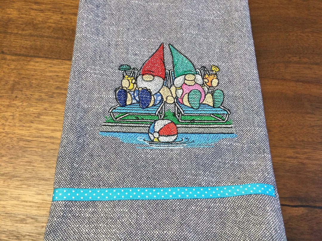 Poolside Gnomes Drinking Pina Colada and Kicking the Beach Ball ...