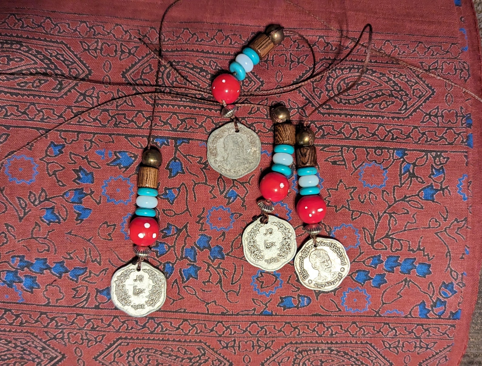 Jack Sparrow Economy Piece of Eight Beads - Etsy