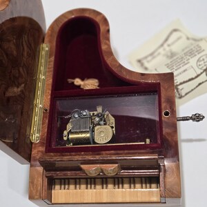 Mapsa Switzerland Footed Grand Piano Music Box Swiss arrivederci Rome ...