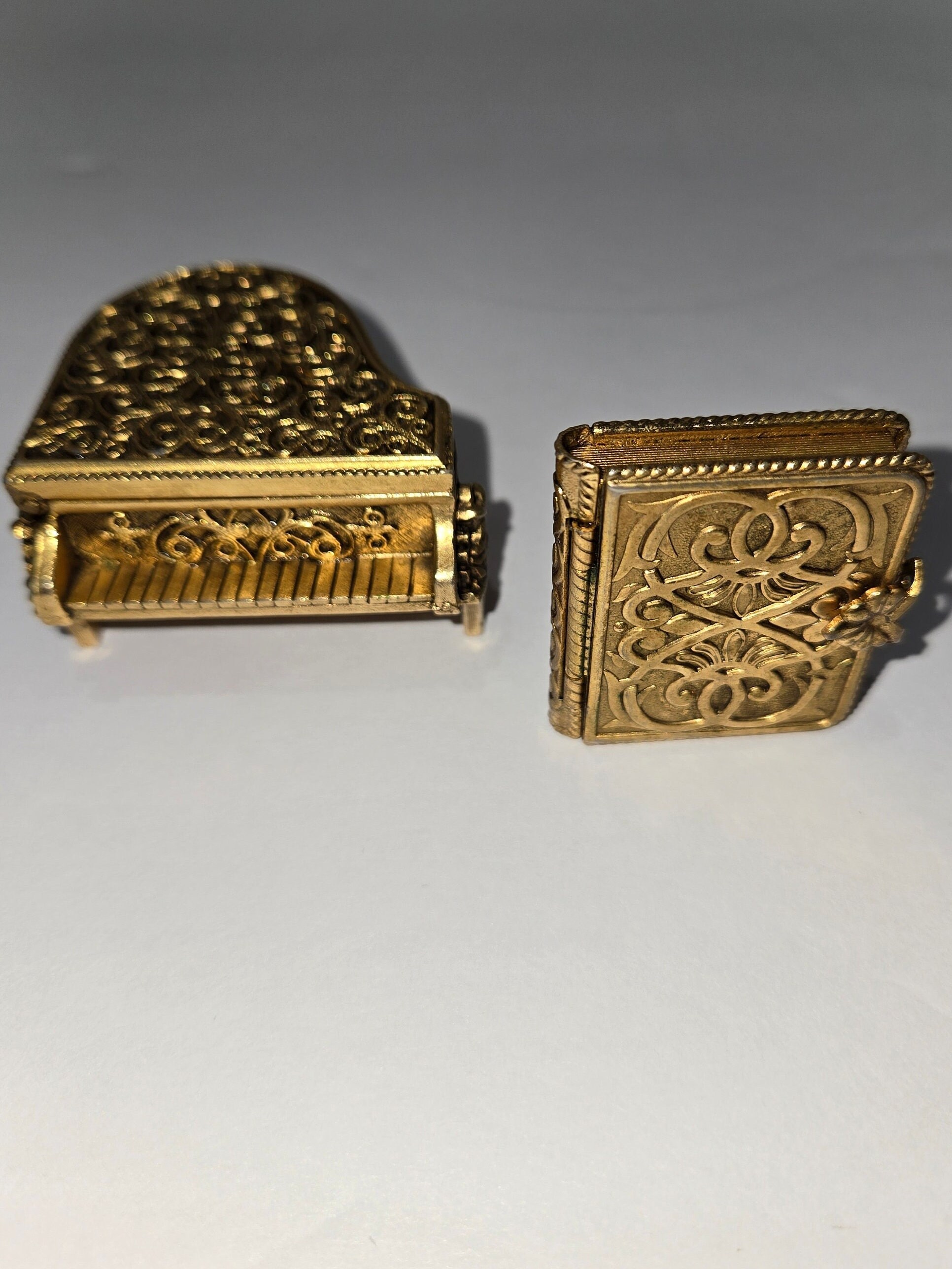 Vtg 1971 Avon Baby Grand and Avon Memory Book Solid Perfume Compacts - Etsy