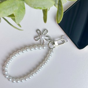 Pearl Phone Strap, Faux Pearl Phone Wristle, Flower Charm Phone Chain W ...