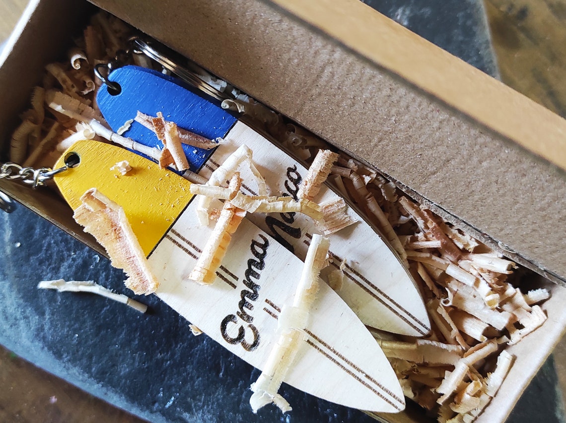 Custom Surfboard Keychain With Engraved Name - Etsy