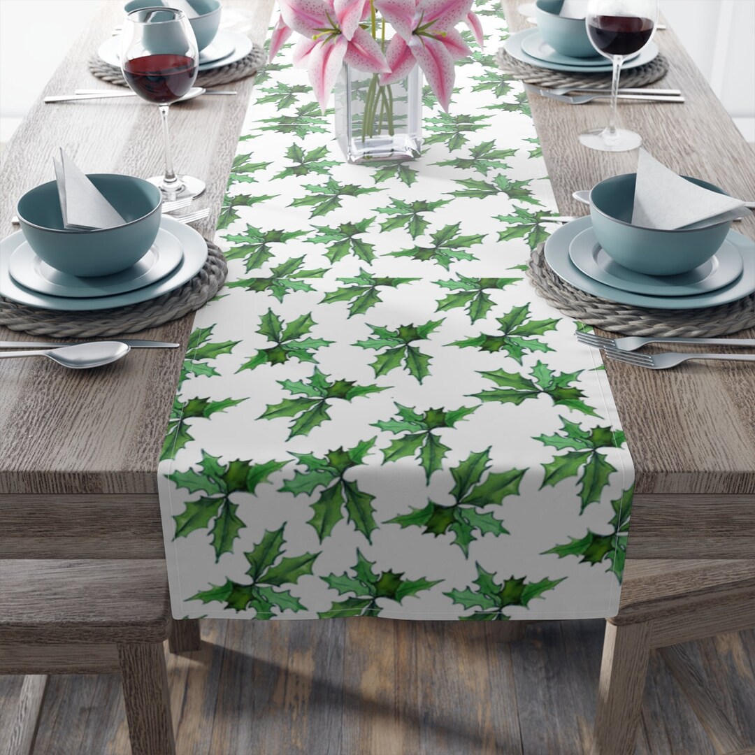 Holly Leaves Christmas Table Runner: Winter Holiday Decor - Etsy