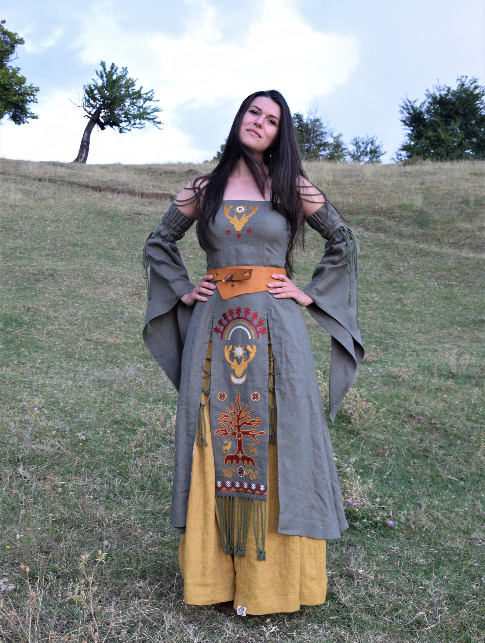 FRIDA Celtic Dress, 100% Linen, Norse Pagan, Viking Wedding Dress, Ren ...
