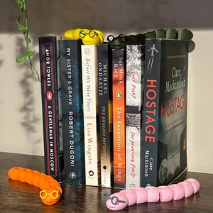 6 Bookworm With Glasses Fidget Desk Toy Articulated Worm Booktok Reader ...