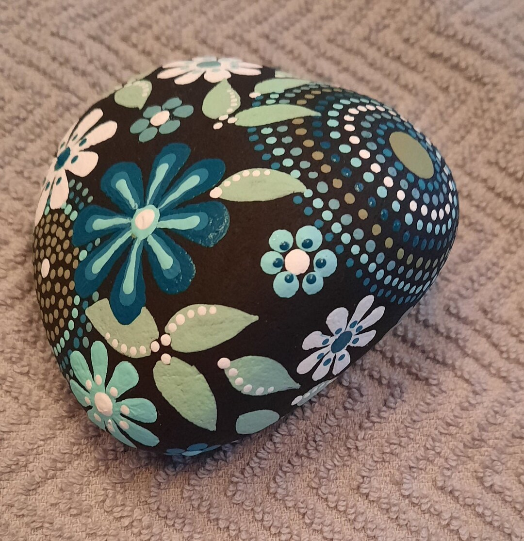 1 Hand Painted Rock - Etsy