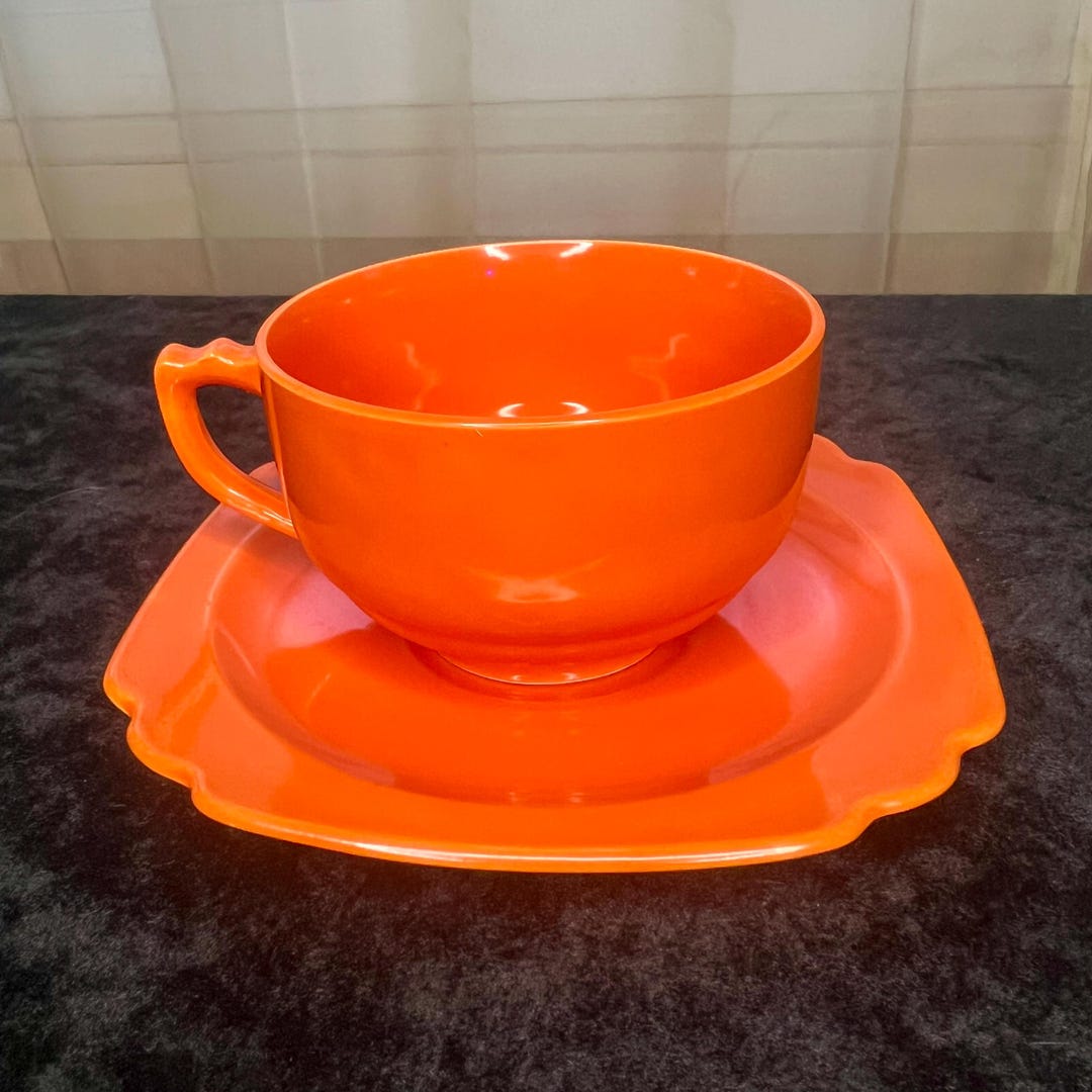Vintage Radioactive Red Vintage Homer Laughlin Riviera Uranium Salt ...